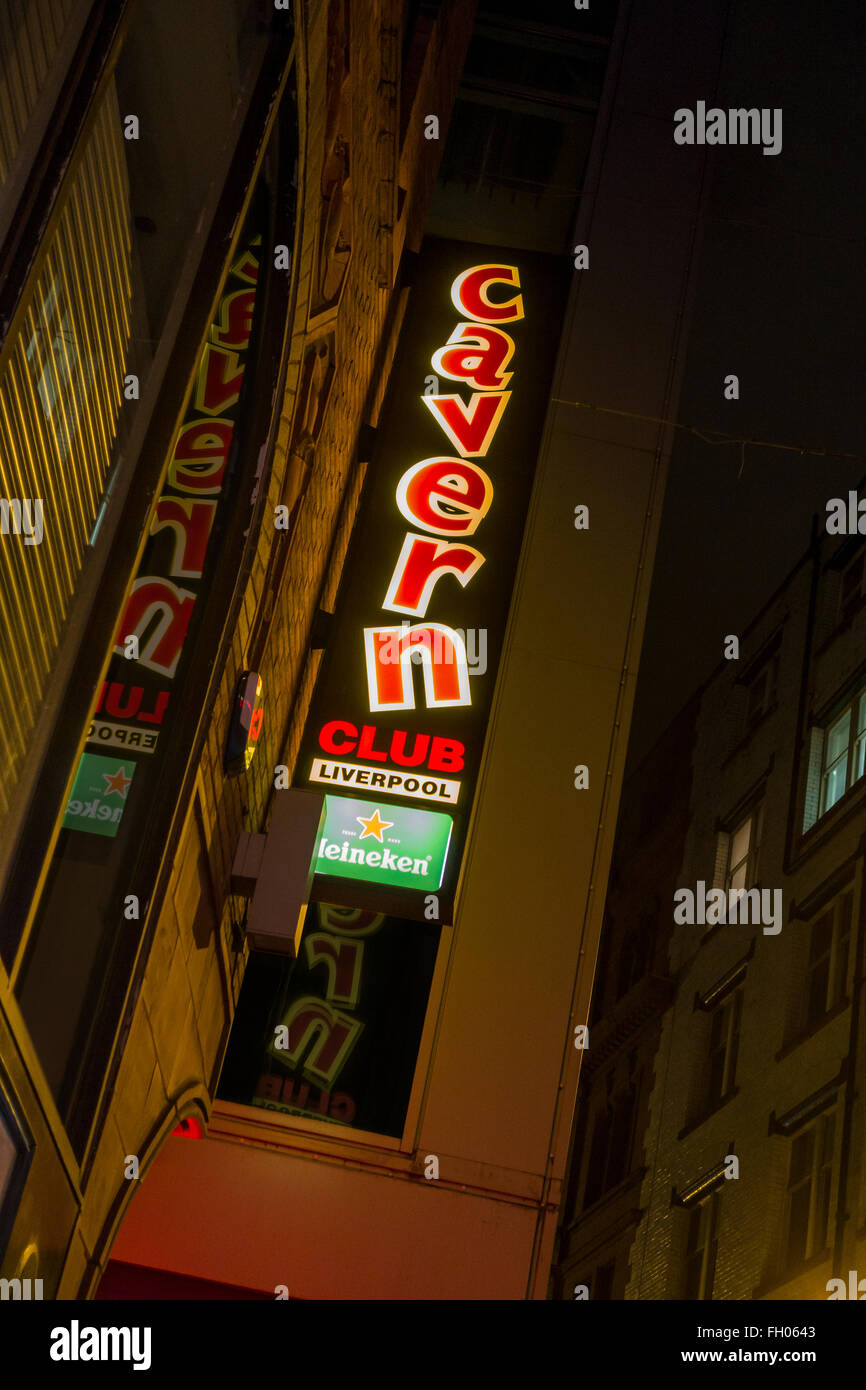 The Cavern Club Sign Mathew Street Liverpool L2 Stock Photo - Alamy