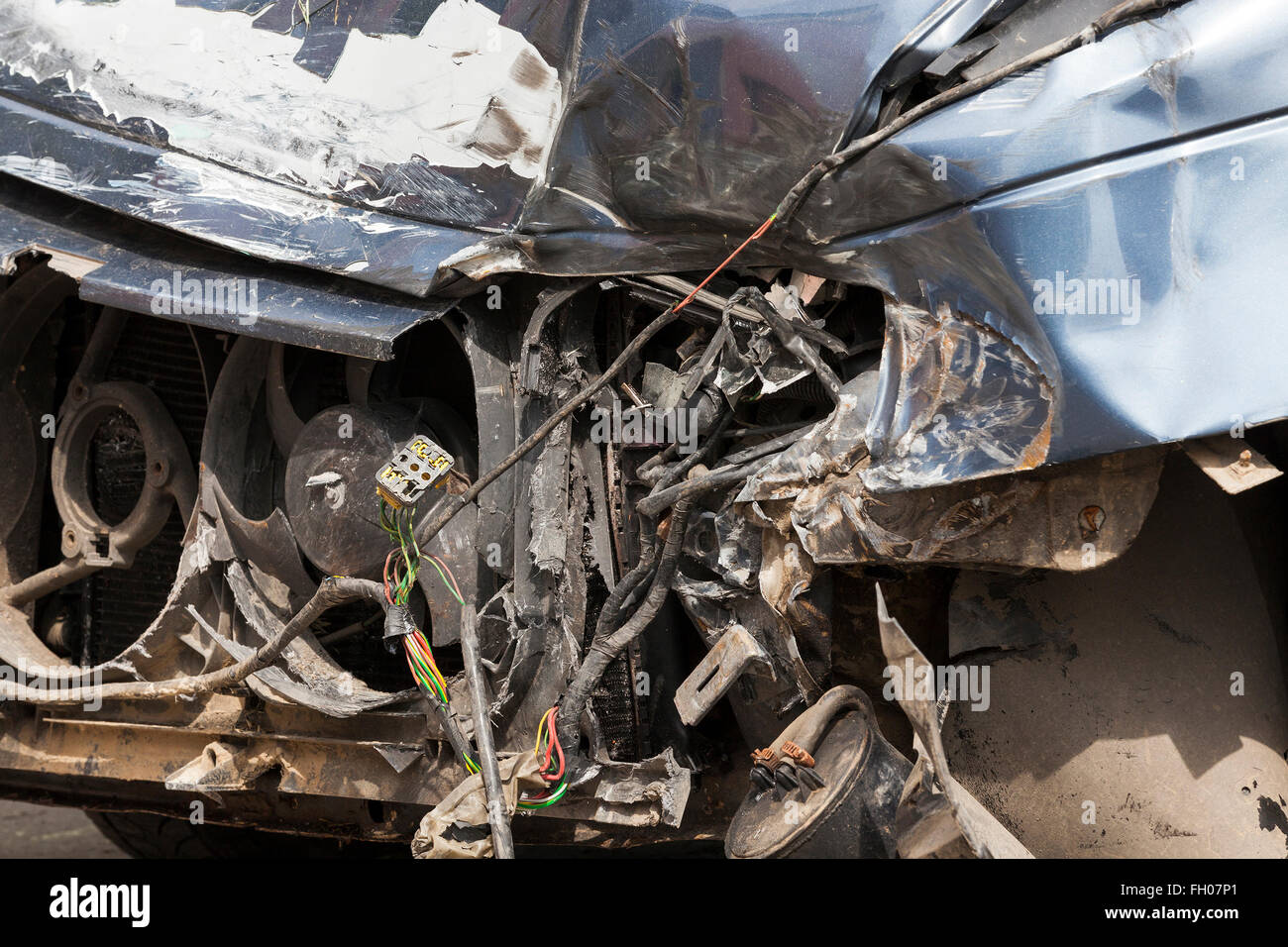 broken car. close-up Stock Photo - Alamy