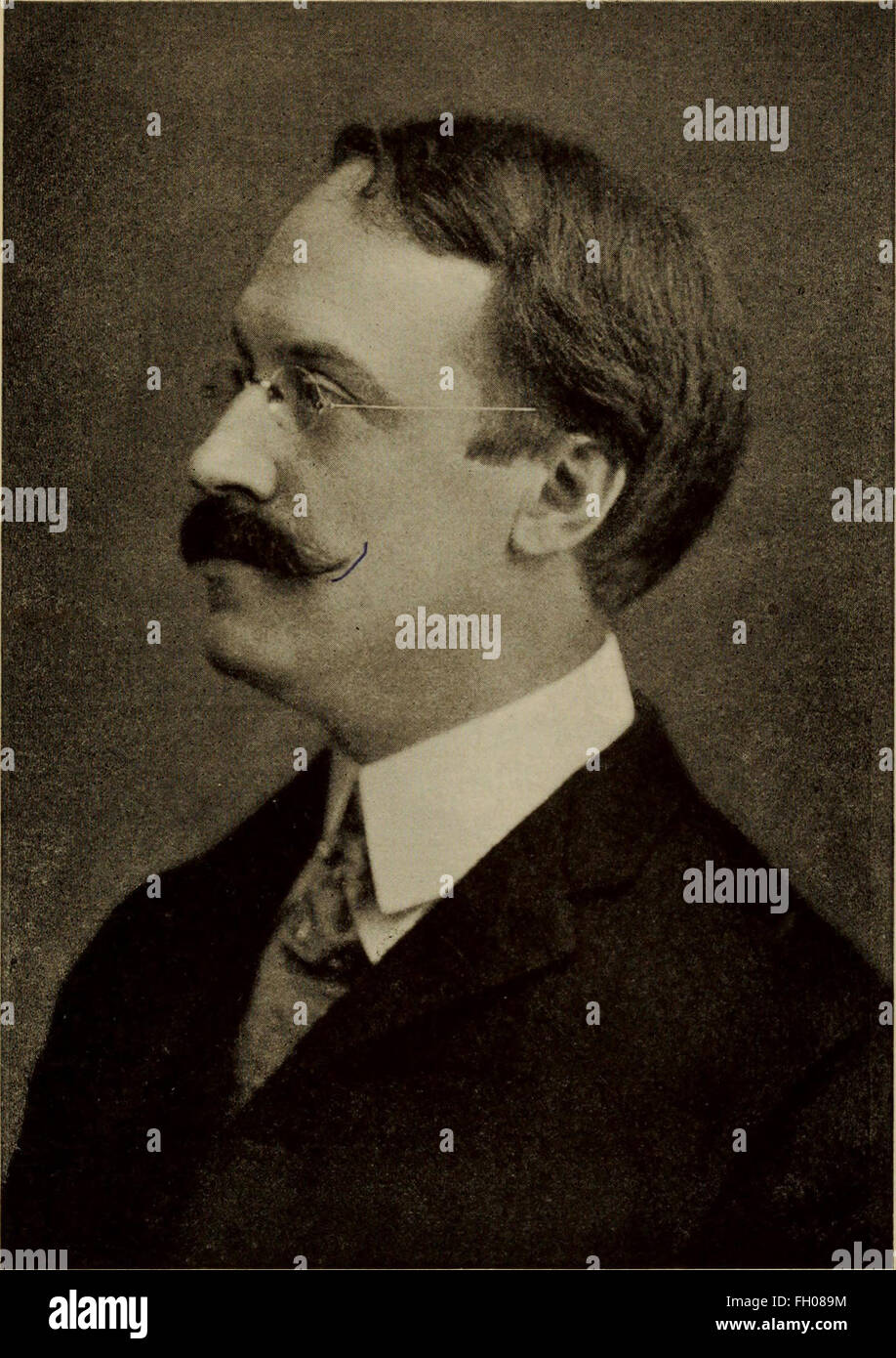 Pianists guide hi-res stock photography and images - Alamy