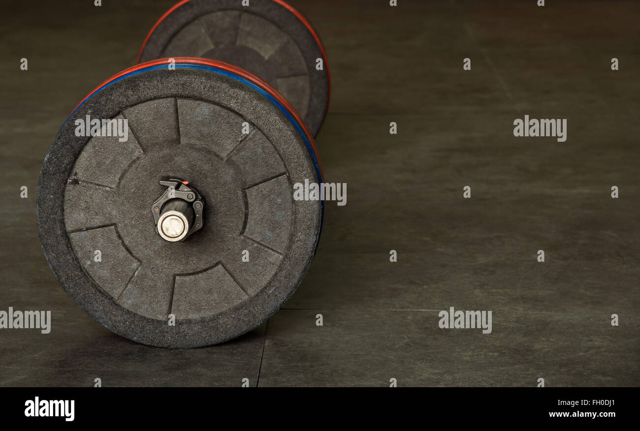 Barbell black blue plates hi-res stock photography and images - Alamy