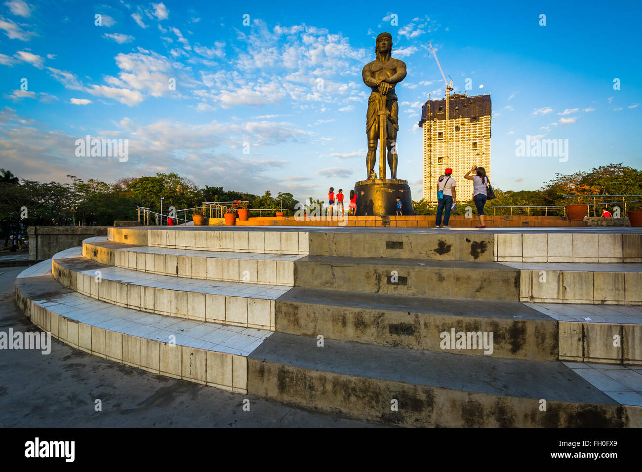 The Lapu Lapu Monument at Rizal Park, in Ermita, Manila, The ...