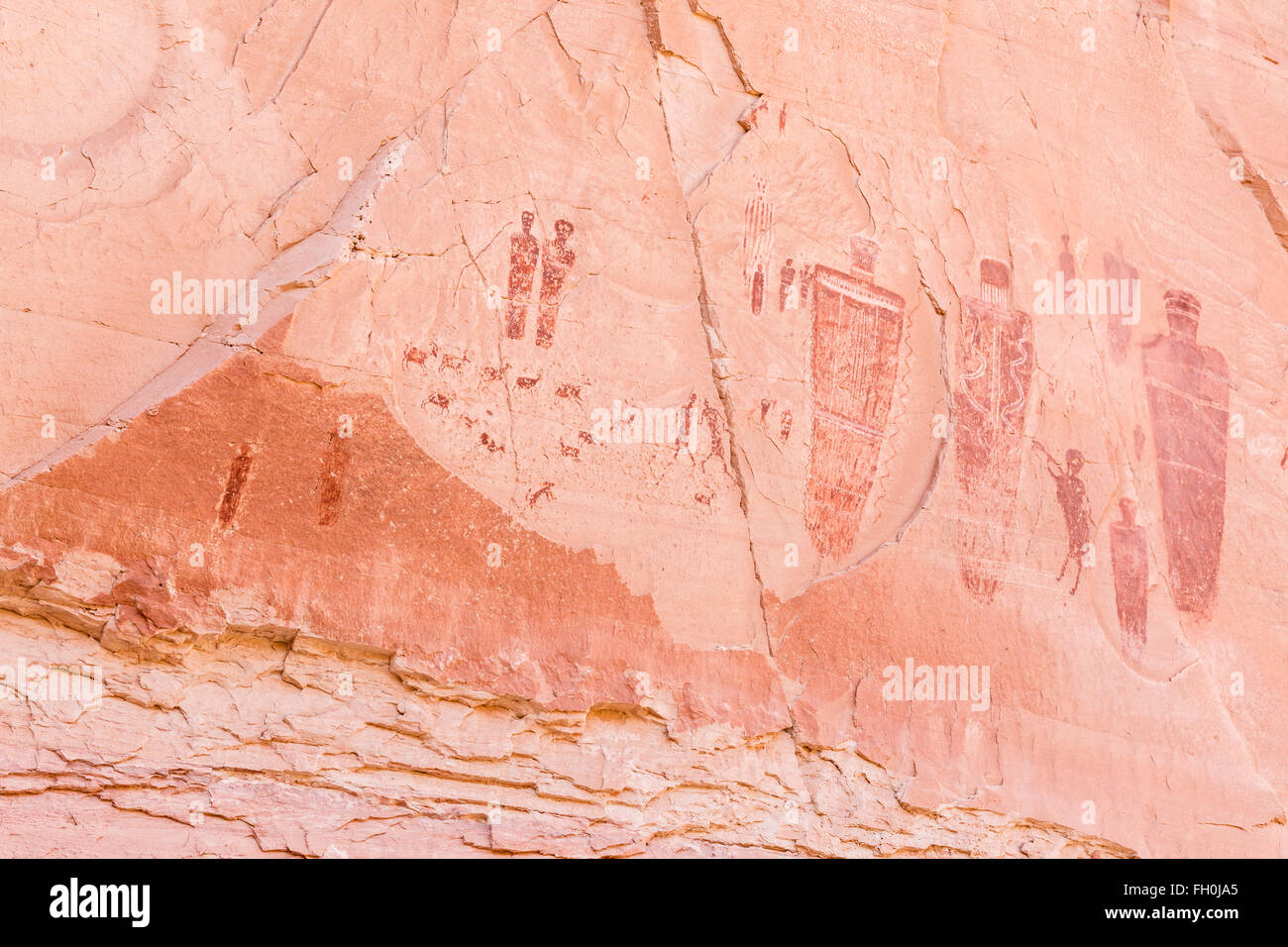 A section of the Great Gallery Barrier Canyon paintngs in the remote ...