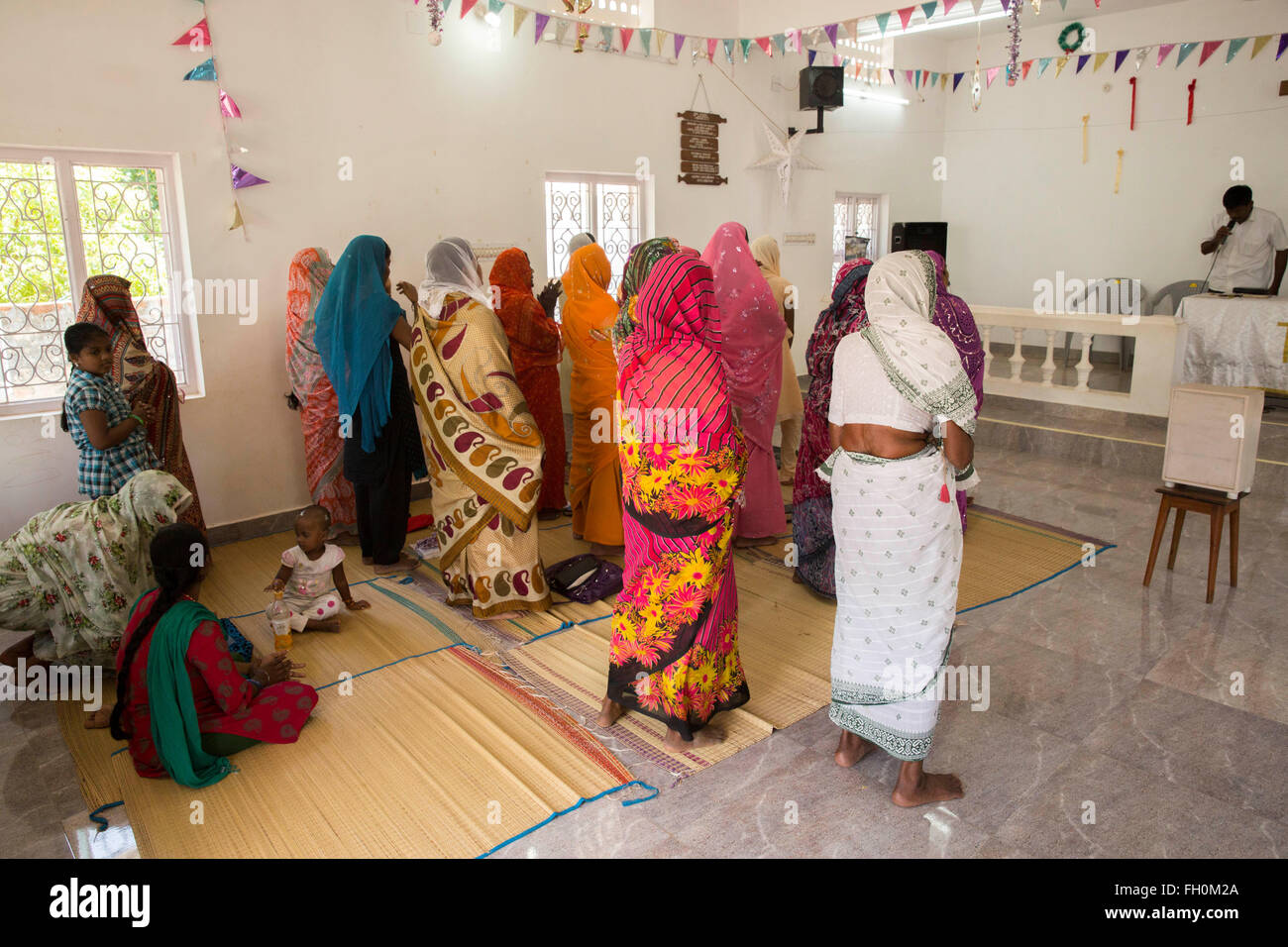 Praying indian villages hi-res stock photography and images - Alamy