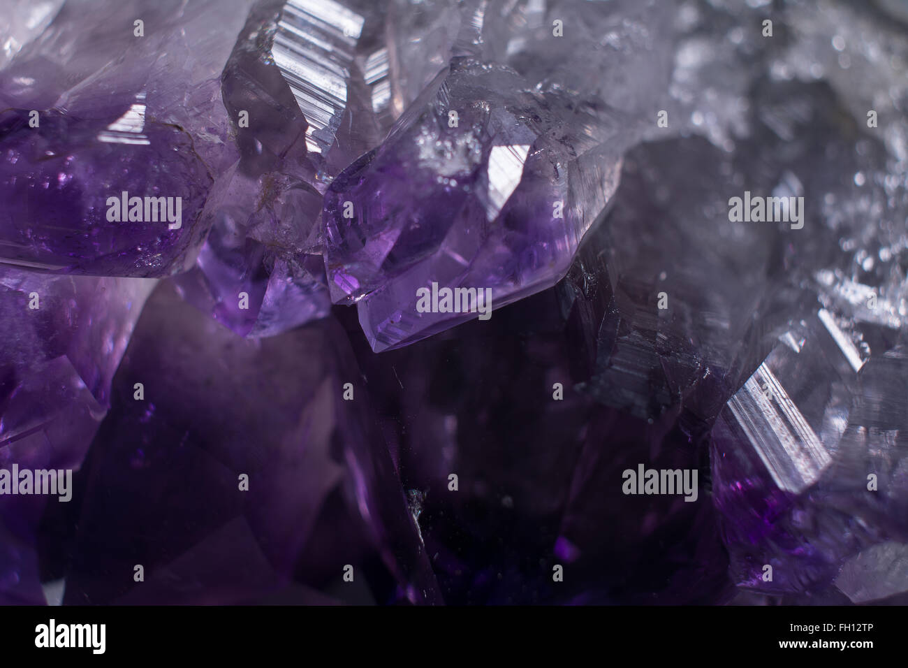 Amethyst texture hi-res stock photography and images - Alamy