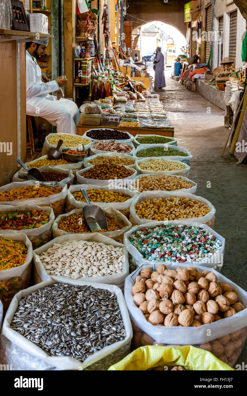 Omani food hi-res stock photography and images - Alamy