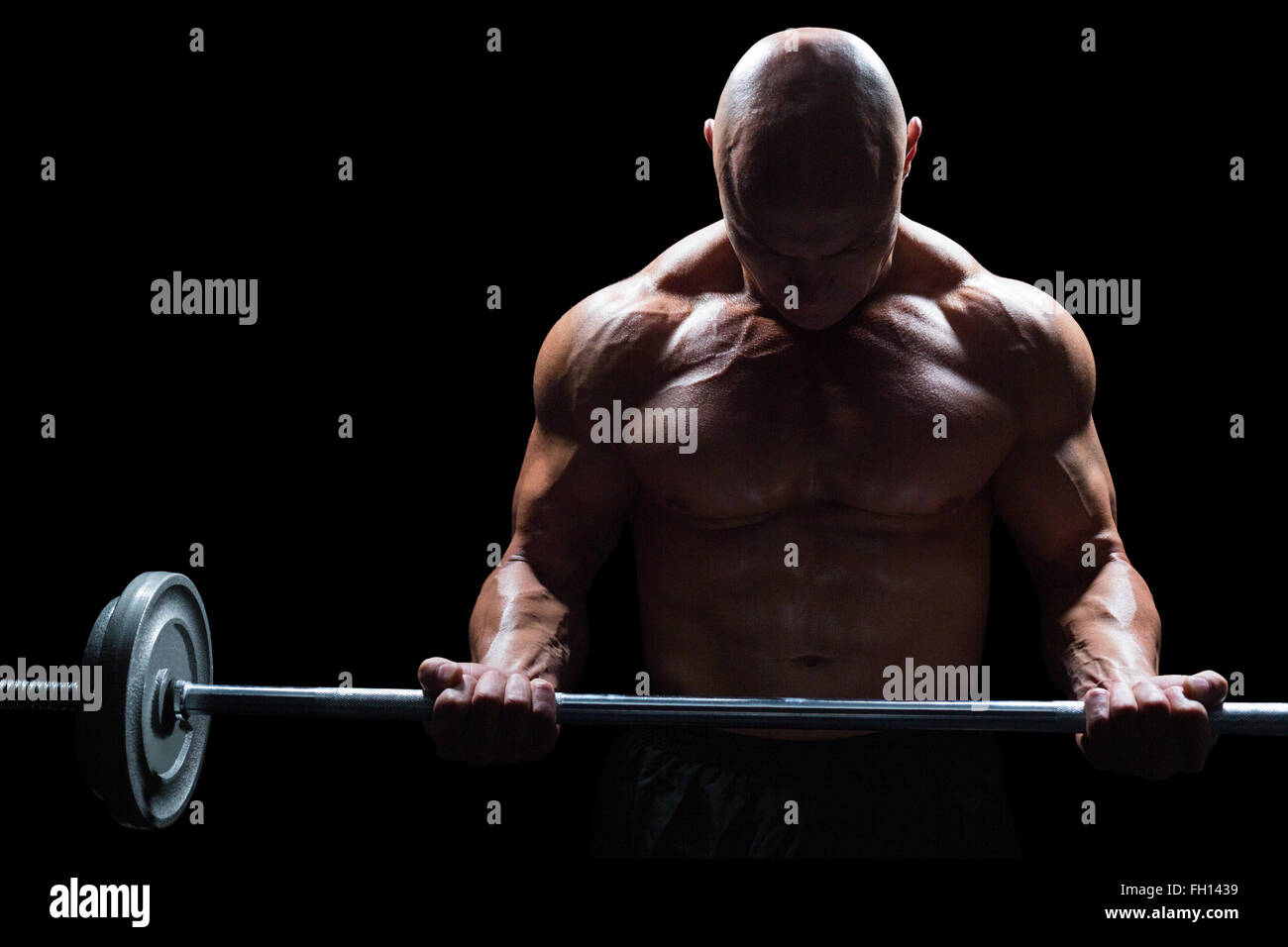 Muscular man lifting crossfit Stock Photo - Alamy
