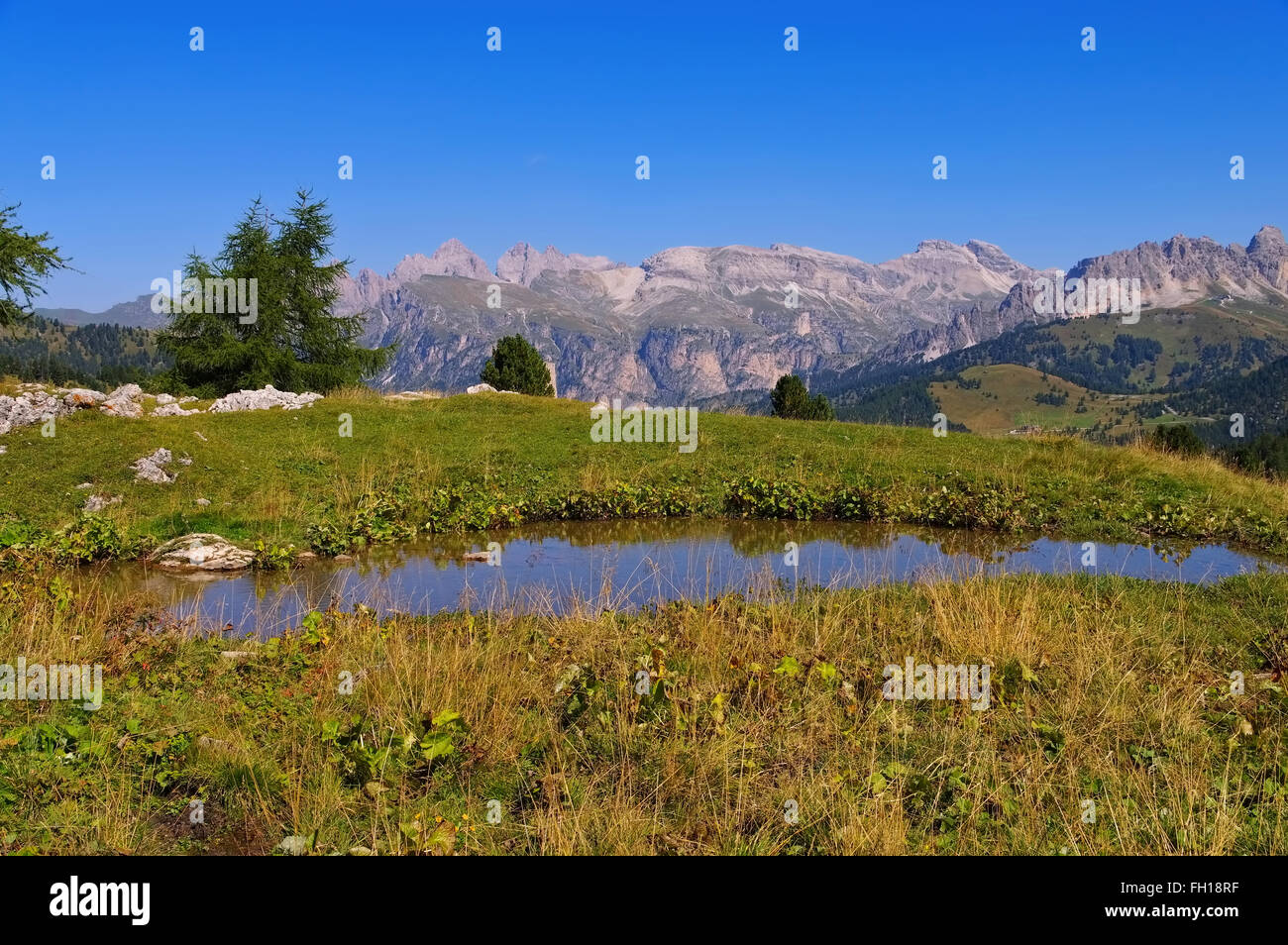 Sellajoch in den Dolomiten, italienische Alpen - Sella pass in ...