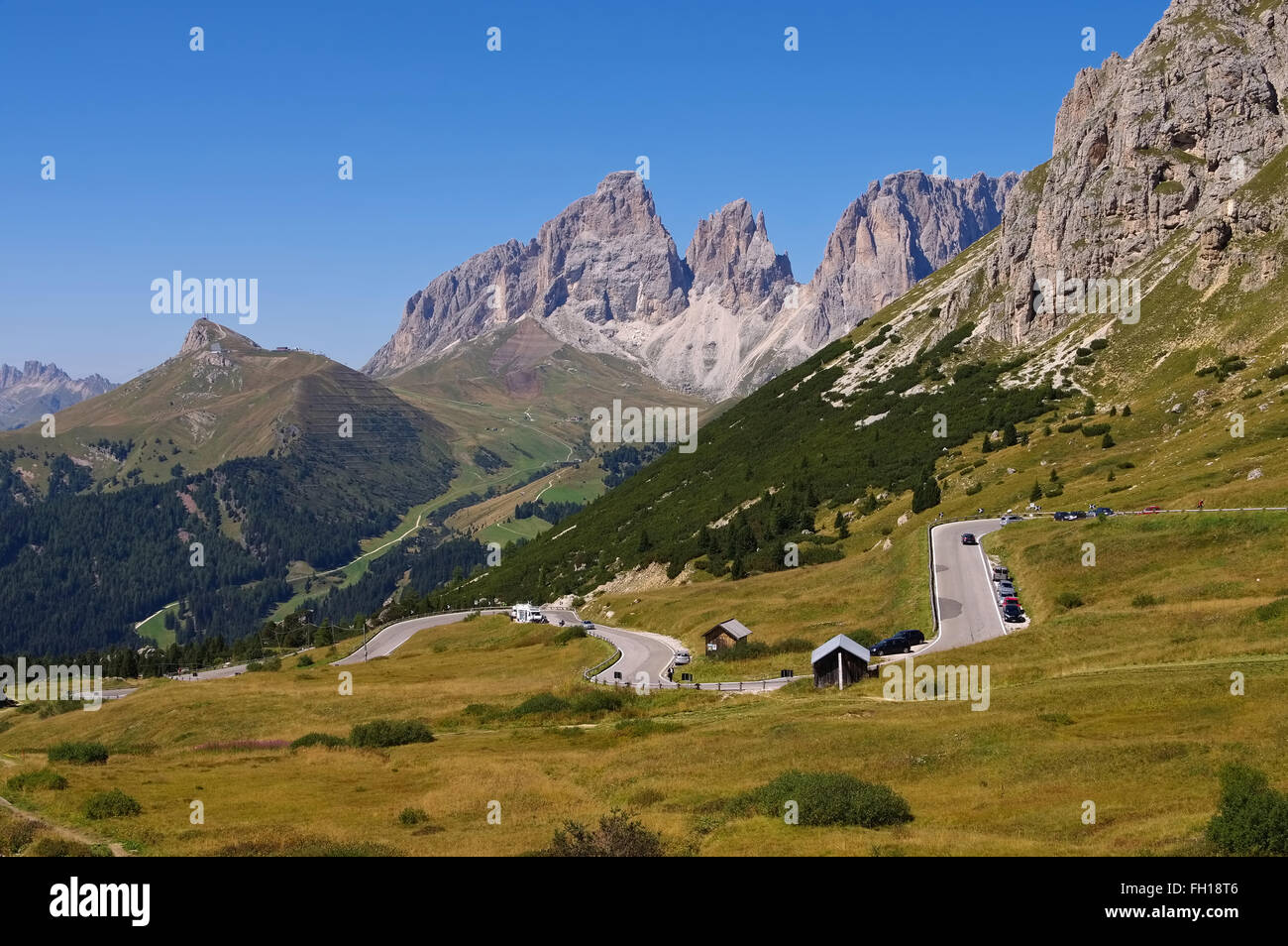 Sellajoch in den Dolomiten, italienische Alpen - Sella pass in ...