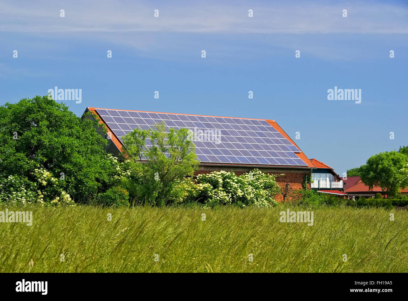 Photovoltaik feld hi-res stock photography and images - Alamy