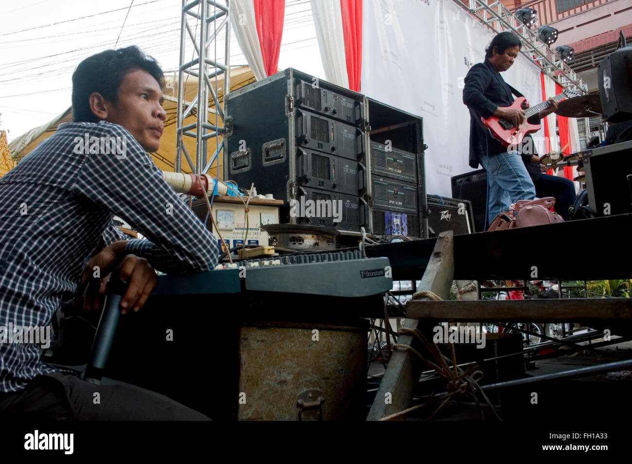 Khmer band hi-res stock photography and images - Alamy