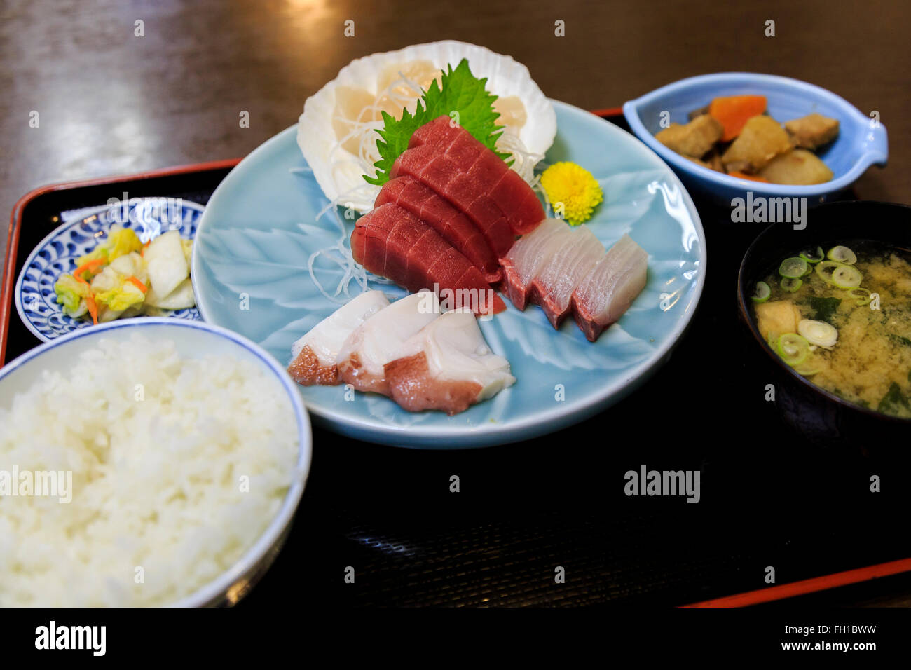 Tsunami fish market hi-res stock photography and images - Alamy