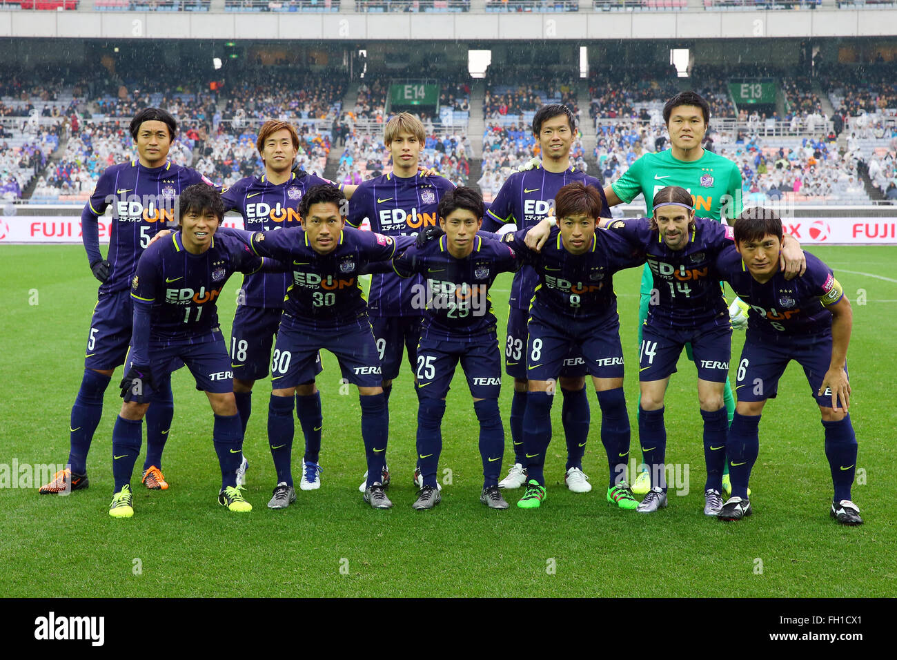 Kanagawa, Japan. 20th Feb, 2016. Sanfrecce Hiroshima team group line-up ...