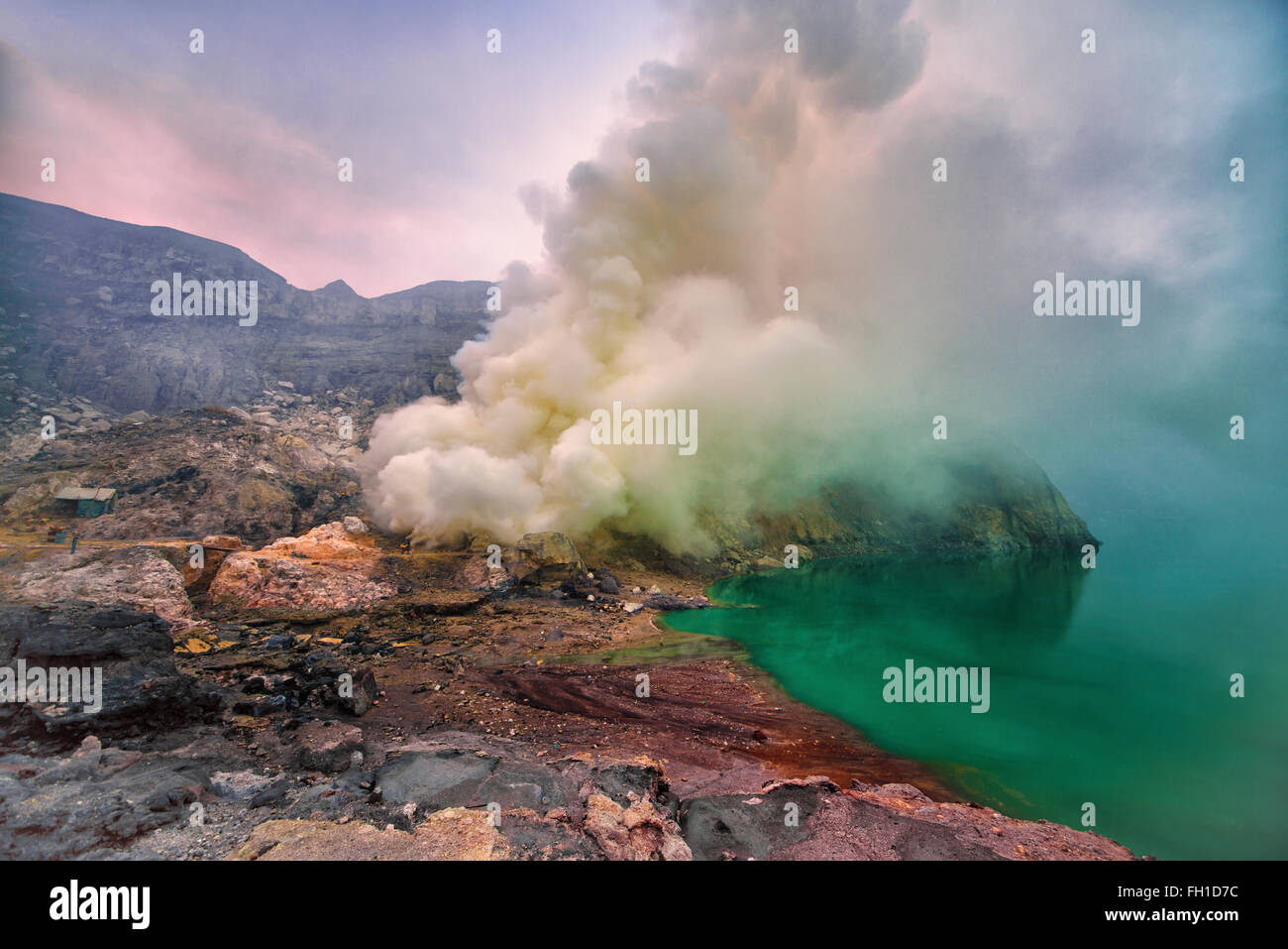 Kawah ijen hi-res stock photography and images - Alamy