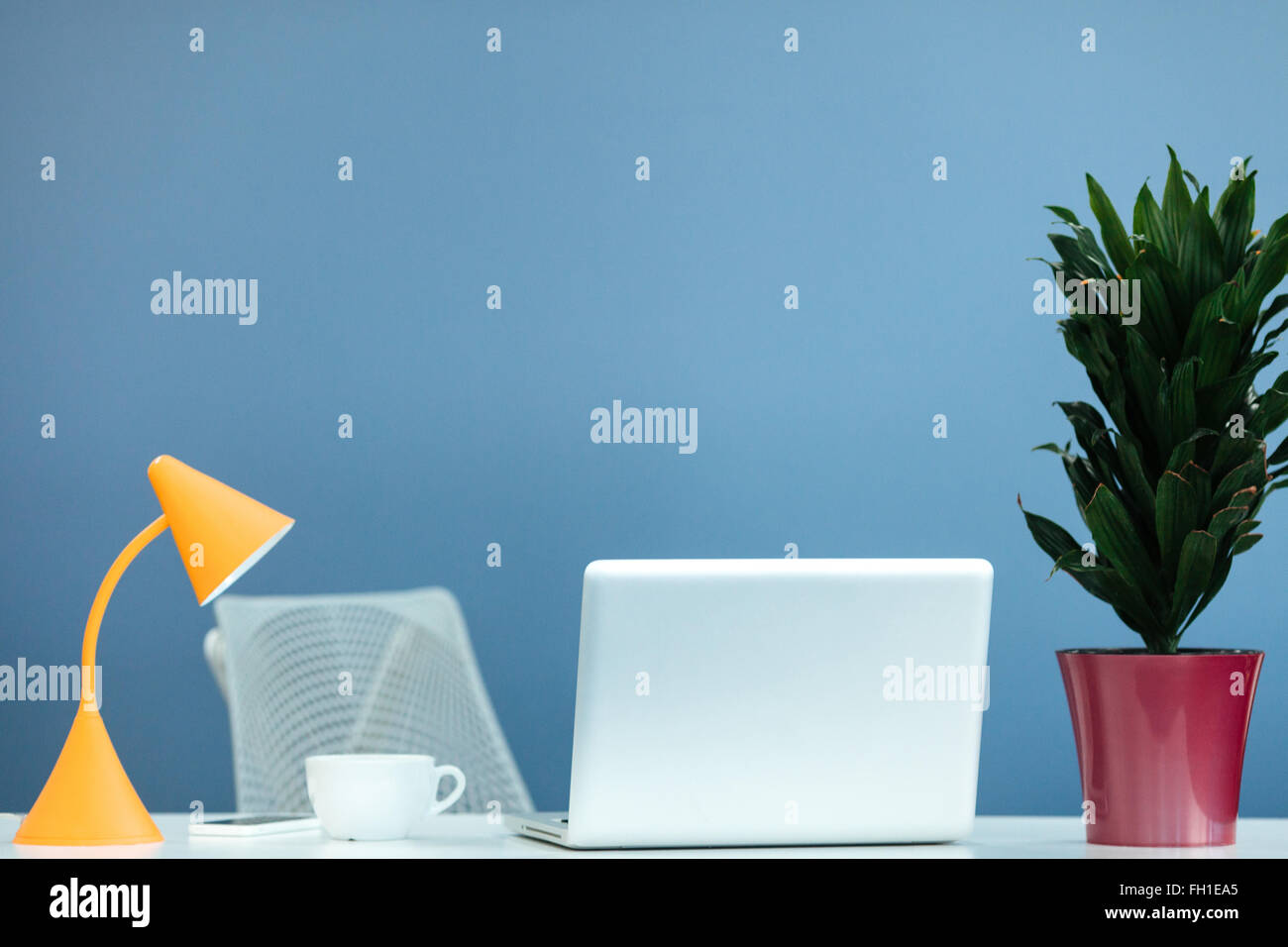 Work desk up close hi-res stock photography and images - Alamy