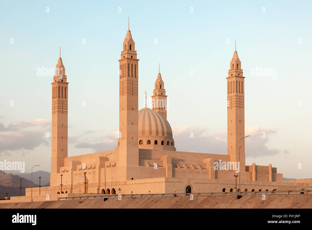 Modern islamic architecture sultanate of oman hi-res stock photography ...