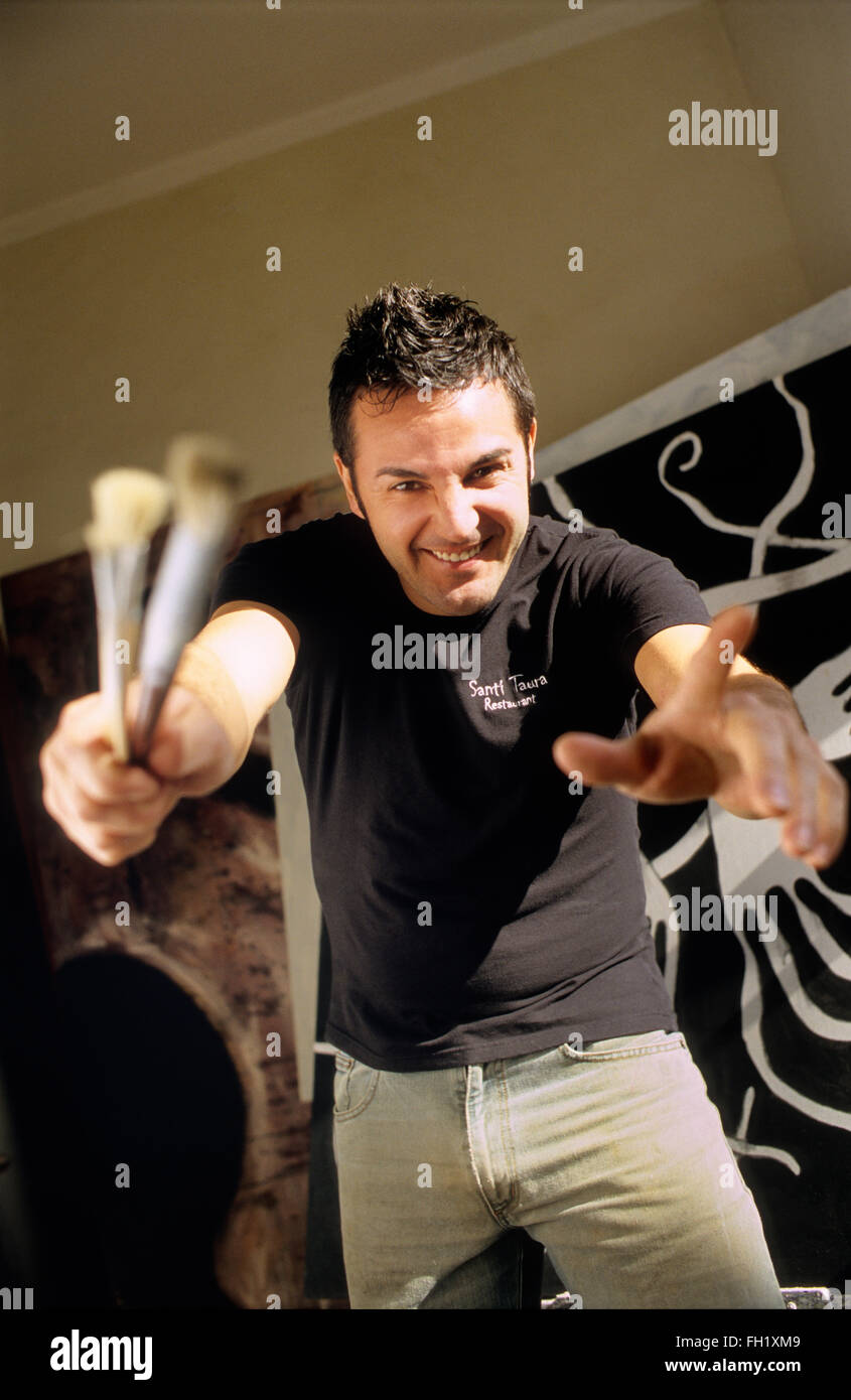 Taura hi-res stock photography and images - Alamy