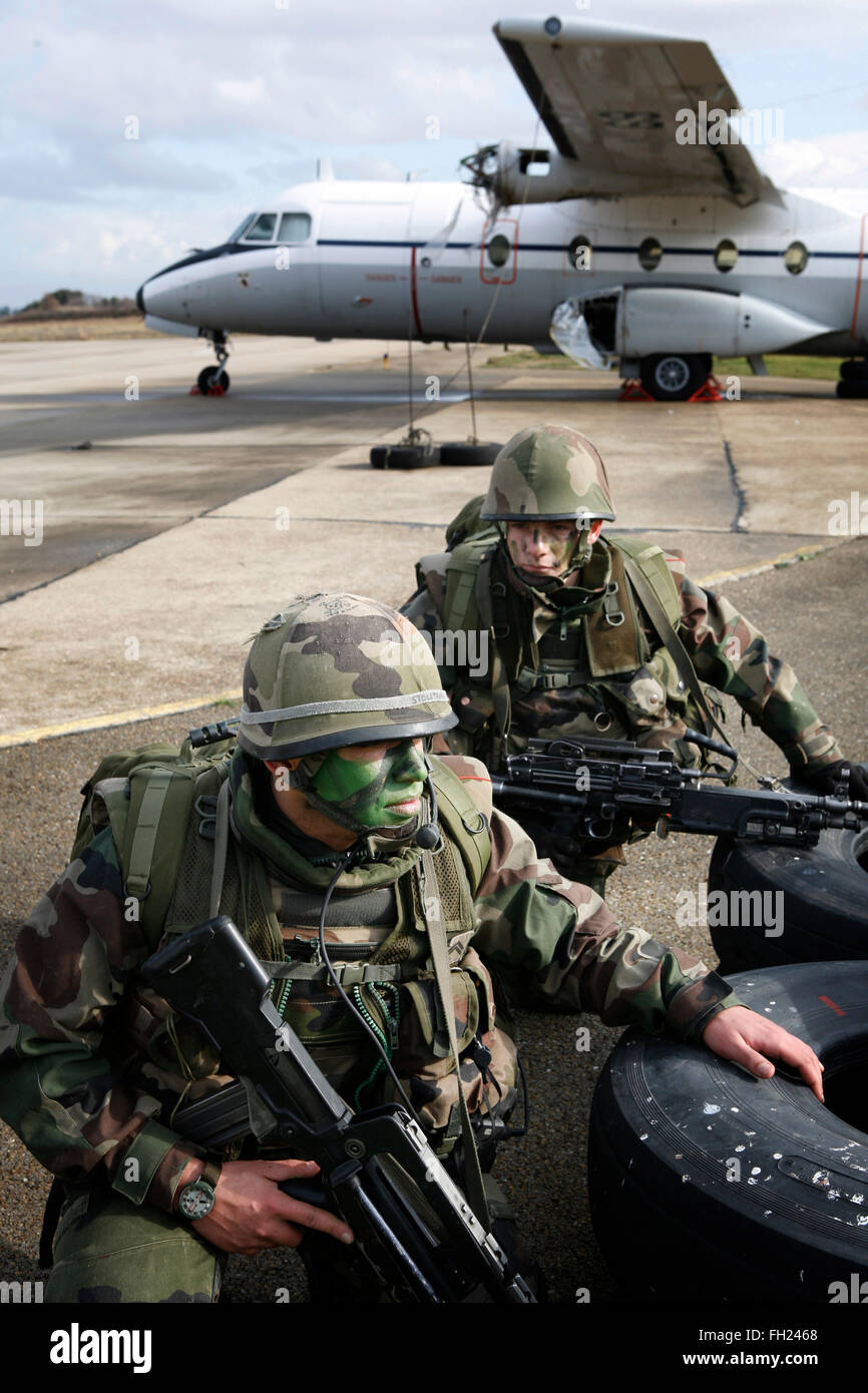 Foreign legion hat hi-res stock photography and images - Alamy