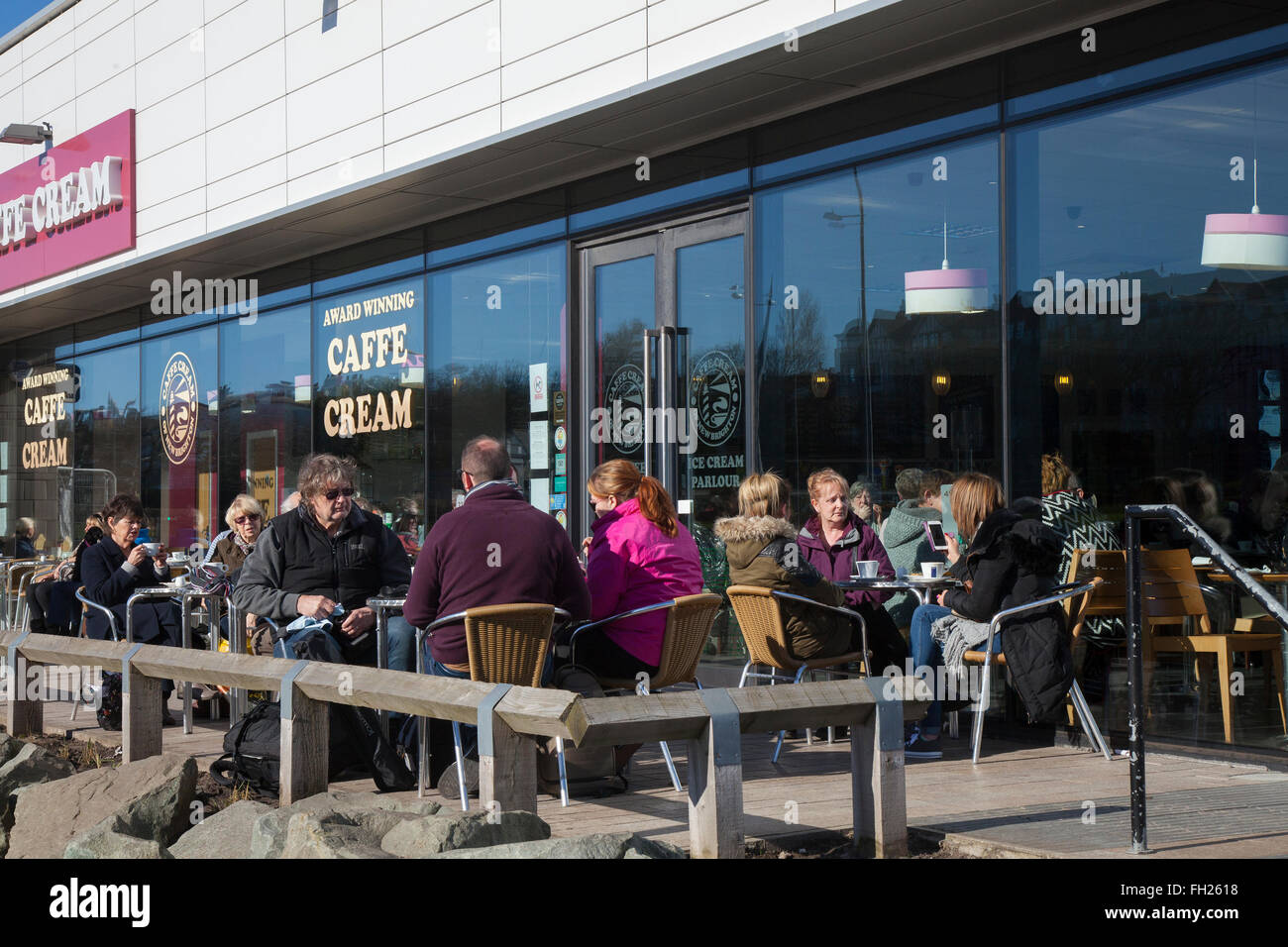 New Brighton, Wallasey. 23rd February 2016. UK Weather. Warm and sunny ...