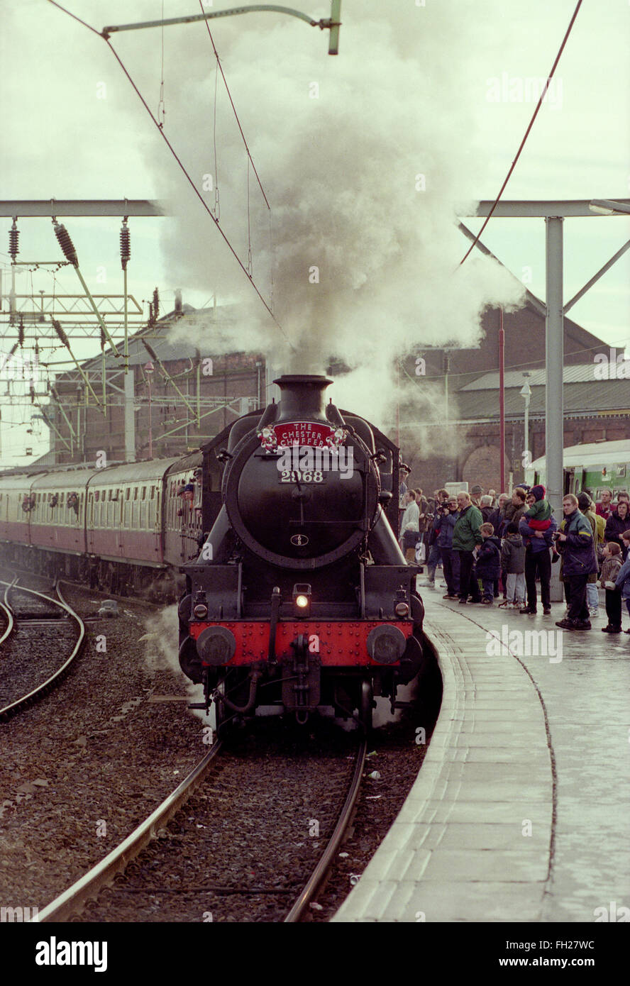 Chester Chuffer at Wolverhampton Station, 12th December 1997 Stock ...