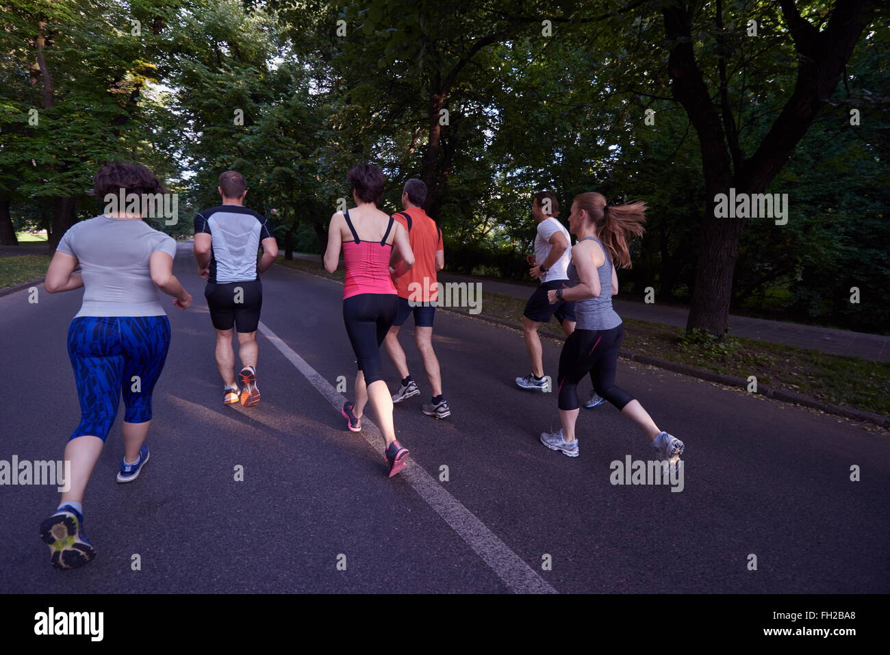 people group jogging Stock Photo - Alamy