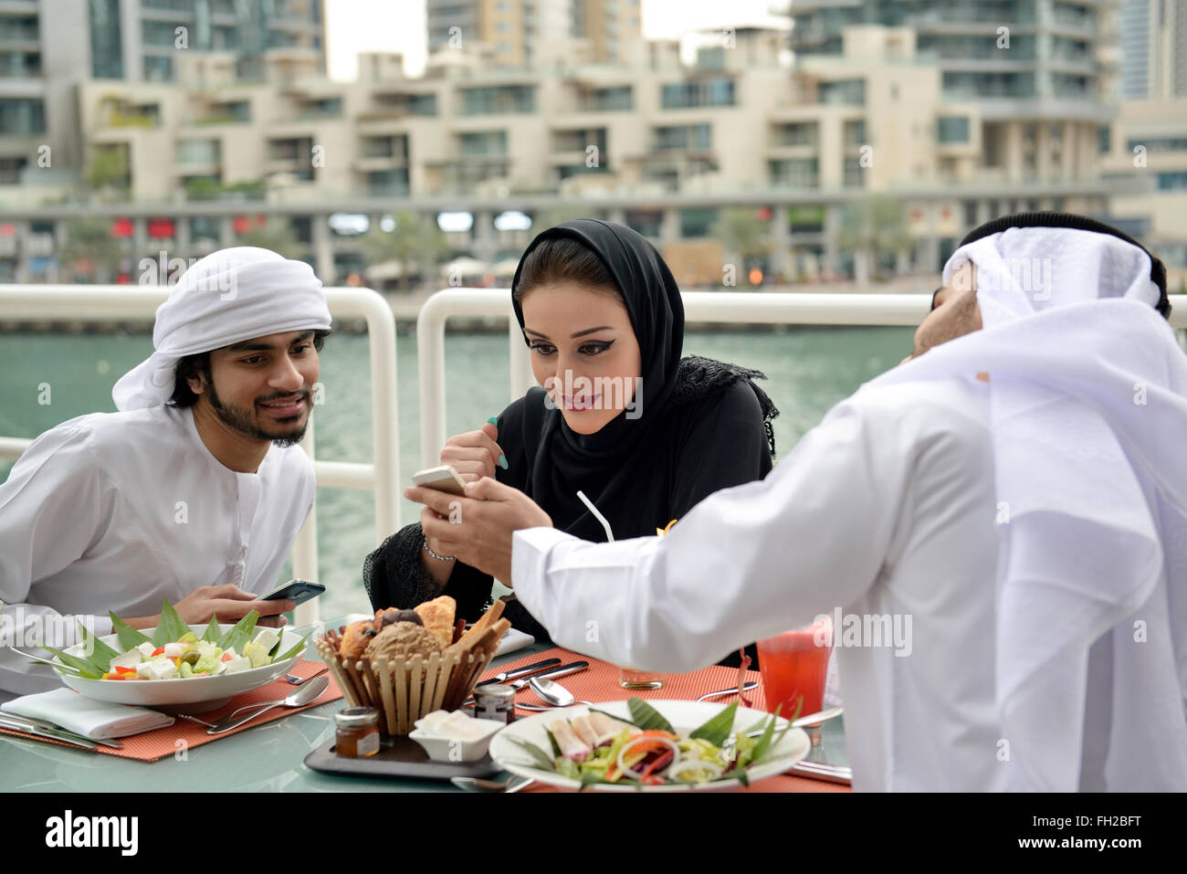 Emirati friends hi-res stock photography and images - Alamy