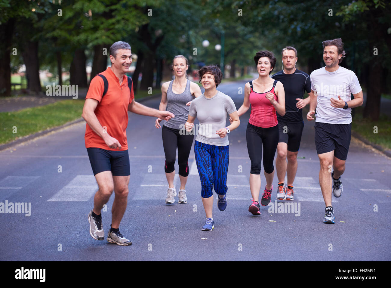 people group jogging Stock Photo - Alamy