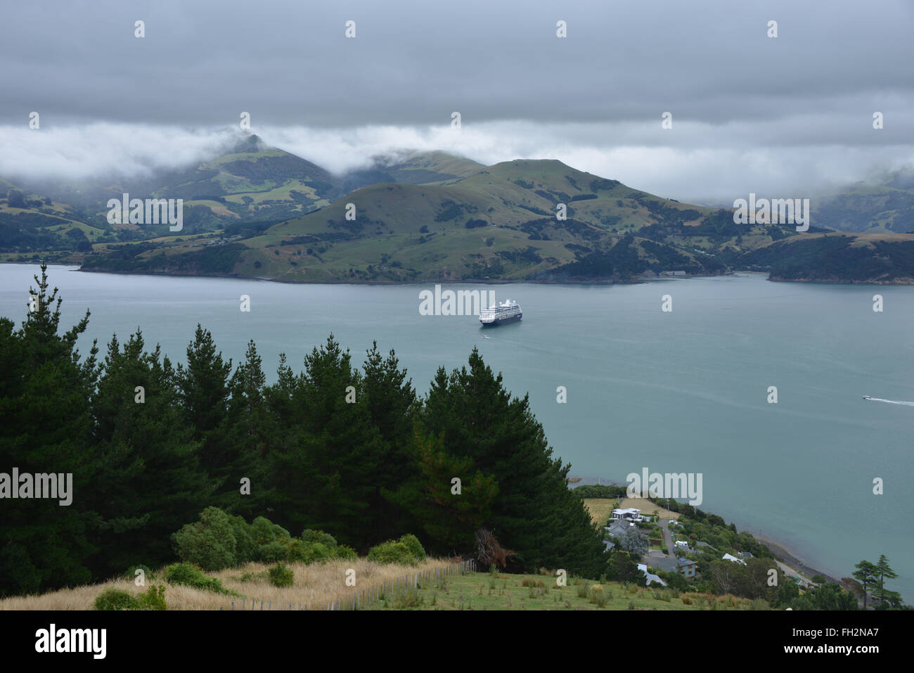 Akaroa new zealand hi-res stock photography and images - Alamy