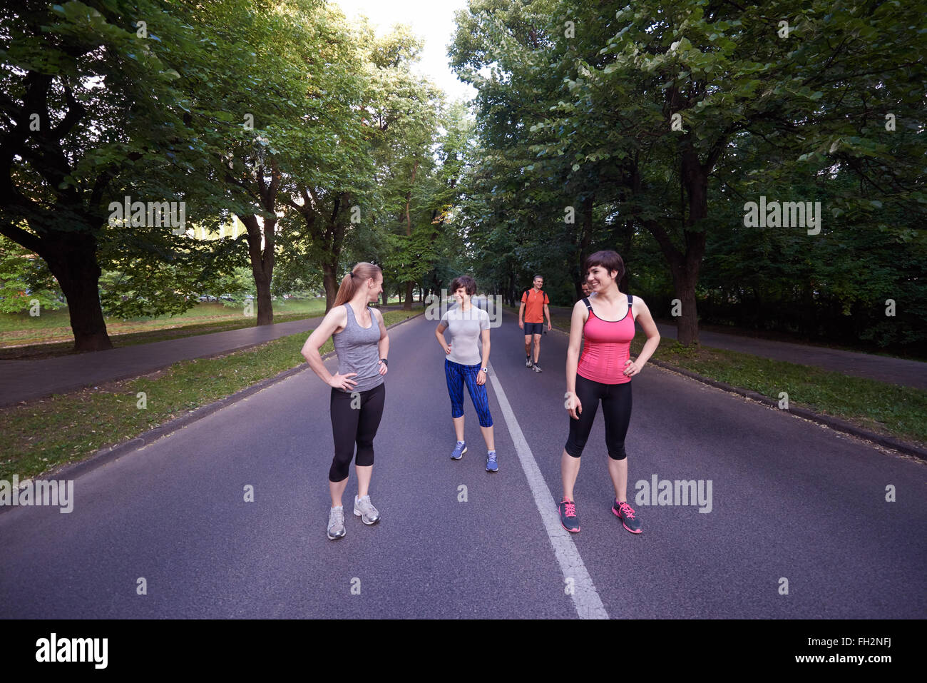 people group jogging Stock Photo - Alamy