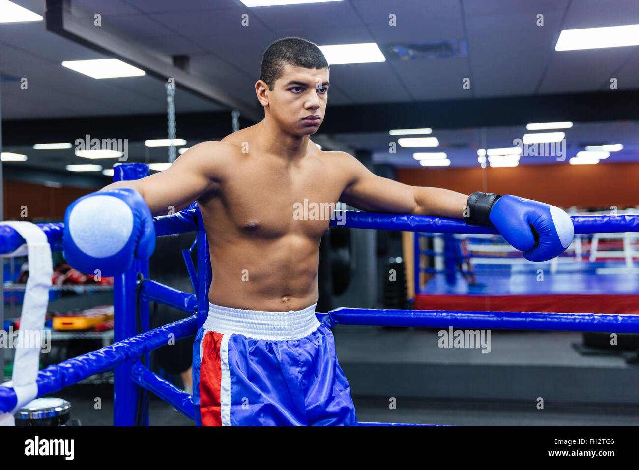 Boxing corner man hi-res stock photography and images - Alamy