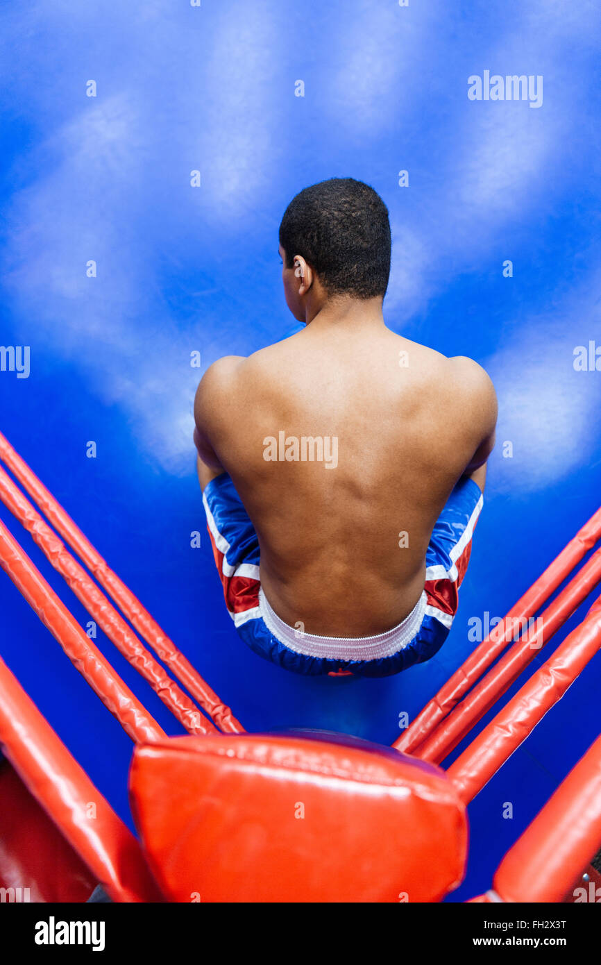 Boxing Corner Man Stock Photos & Boxing Corner Man Stock Images - Alamy