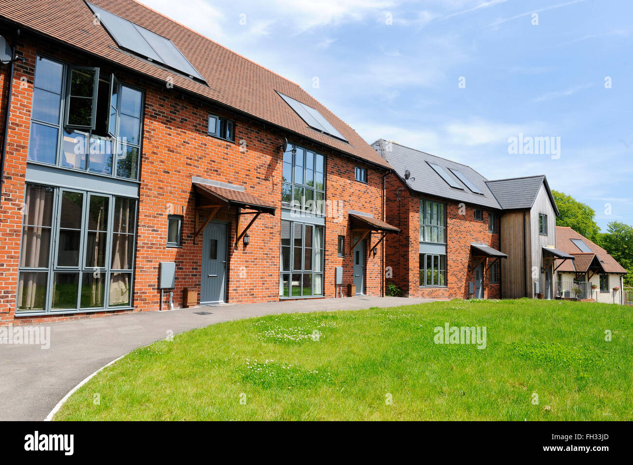 Social housing scheme hi-res stock photography and images - Alamy