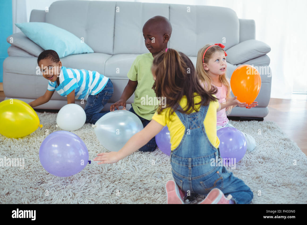 Balloons touching down hi-res stock photography and images - Alamy