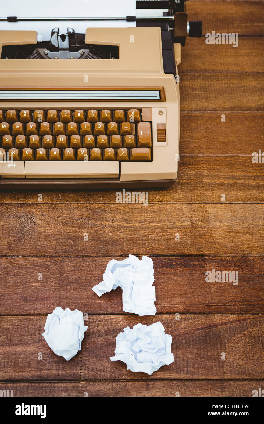 View of an old typewriter and paper Stock Photo - Alamy