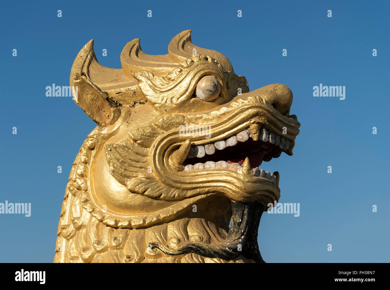 Chinthe - mythical deity guarding Kuthodaw Pagoda in Mandalay, Burma ...
