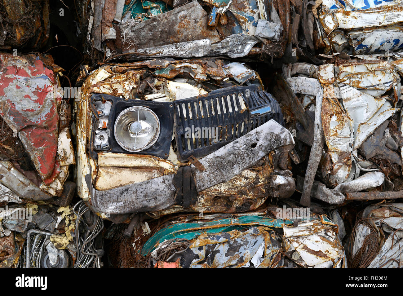 Pile processing hi-res stock photography and images - Alamy