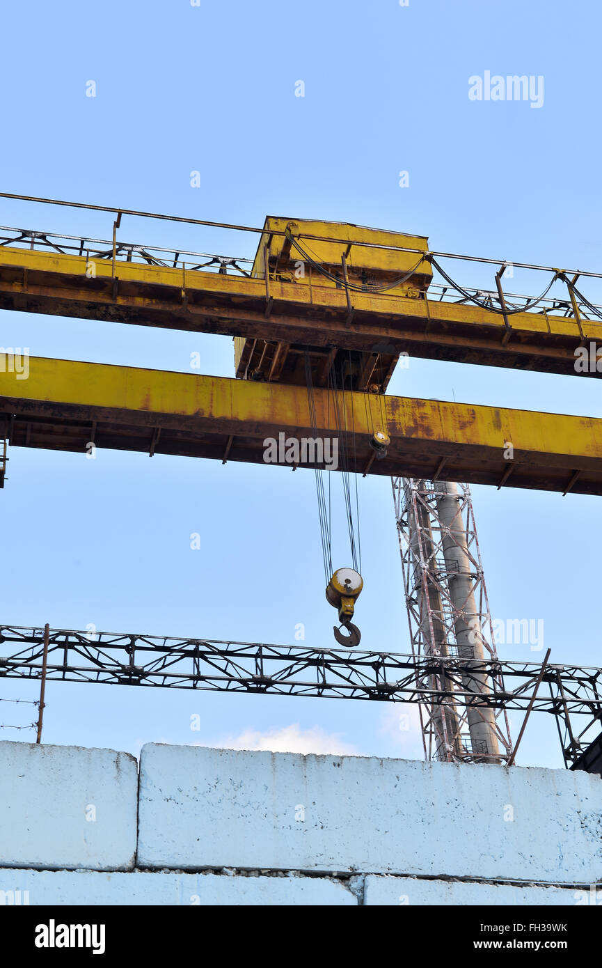 Heavy construction plant hi-res stock photography and images - Alamy