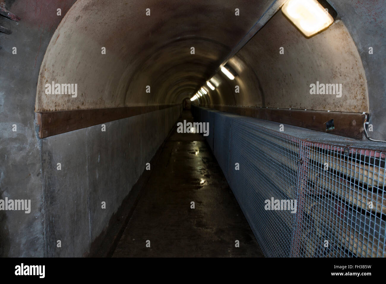 Jail gaol underground tunnel hi-res stock photography and images - Alamy