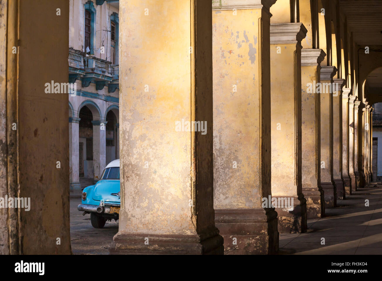 Repeated pattern patterns hi-res stock photography and images - Alamy