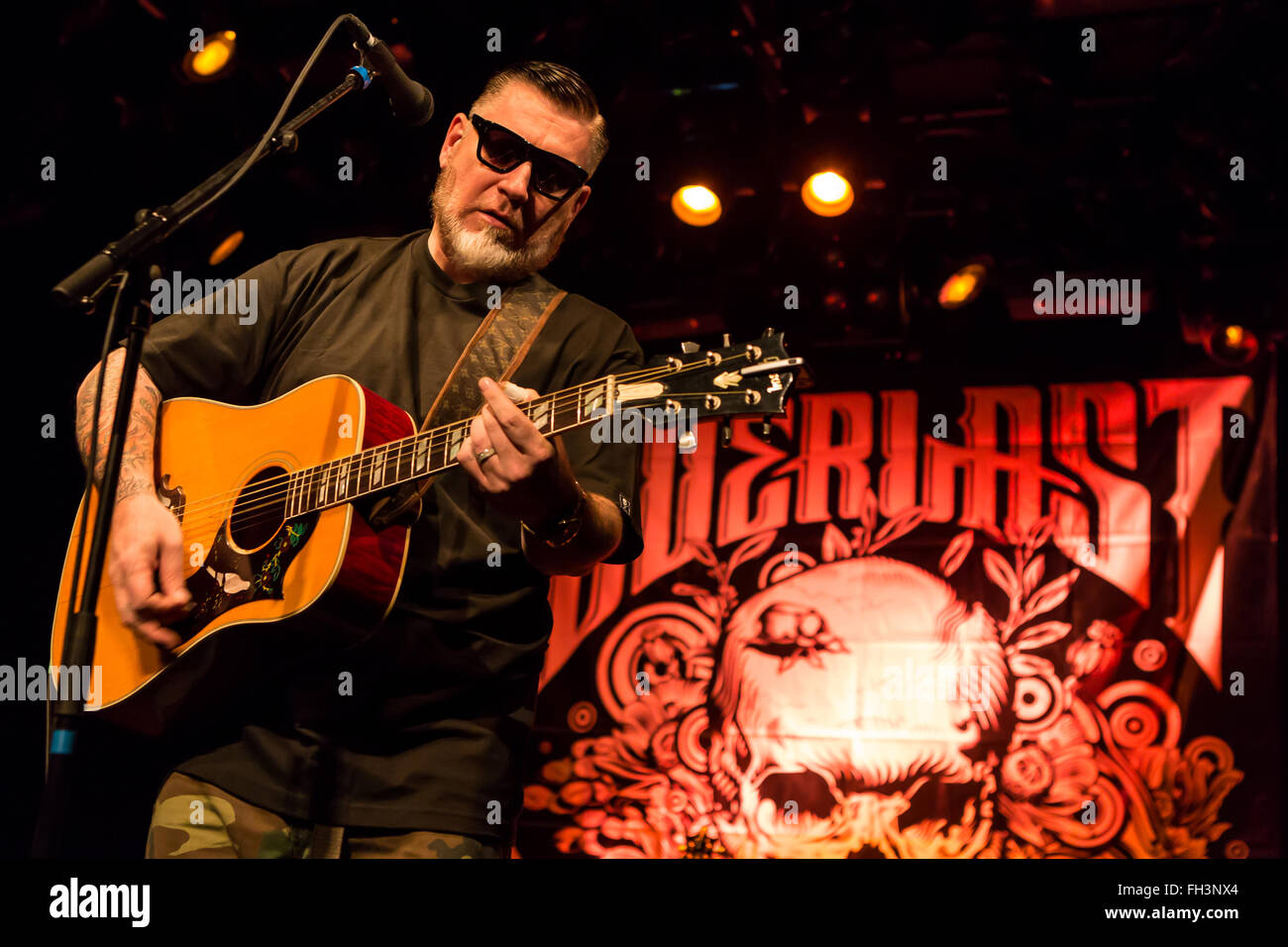 Everlast live concert hi-res stock photography and images - Alamy