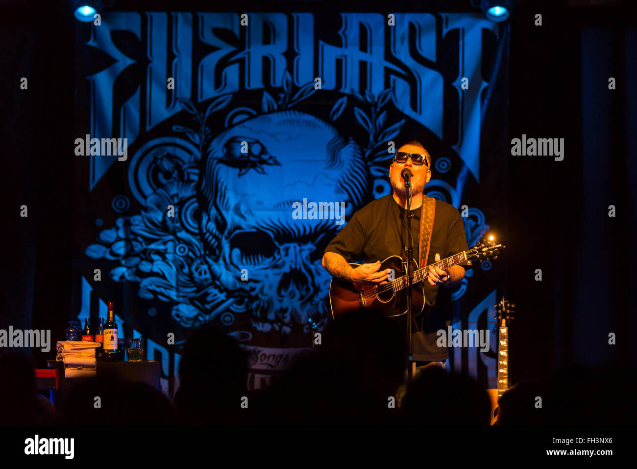 Everlast hi-res stock photography and images - Alamy