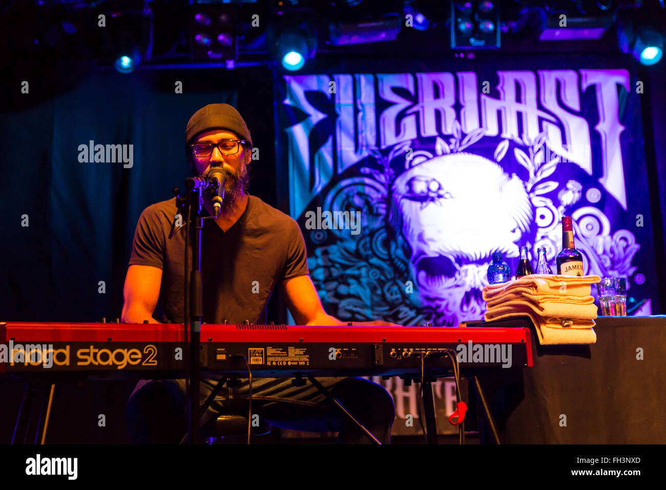 Everlast live concert hi-res stock photography and images - Alamy