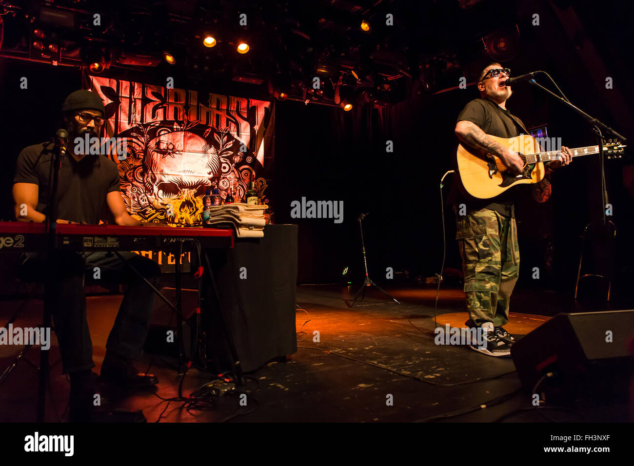 Everlast singer hi-res stock photography and images - Alamy