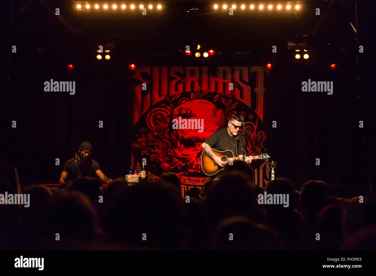 Everlast singer hi-res stock photography and images - Alamy