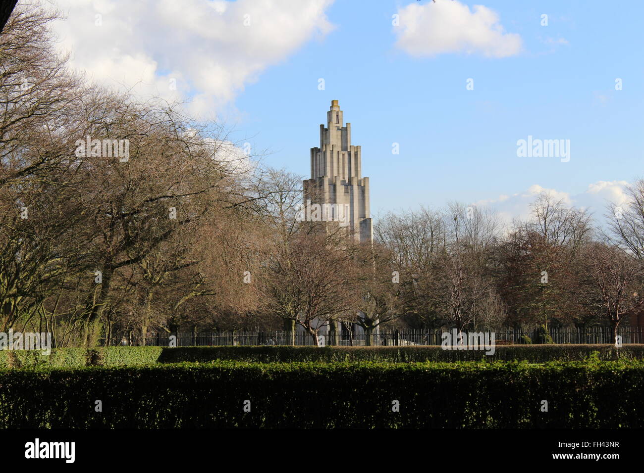 War Memorial Statue Stock Photo - Alamy