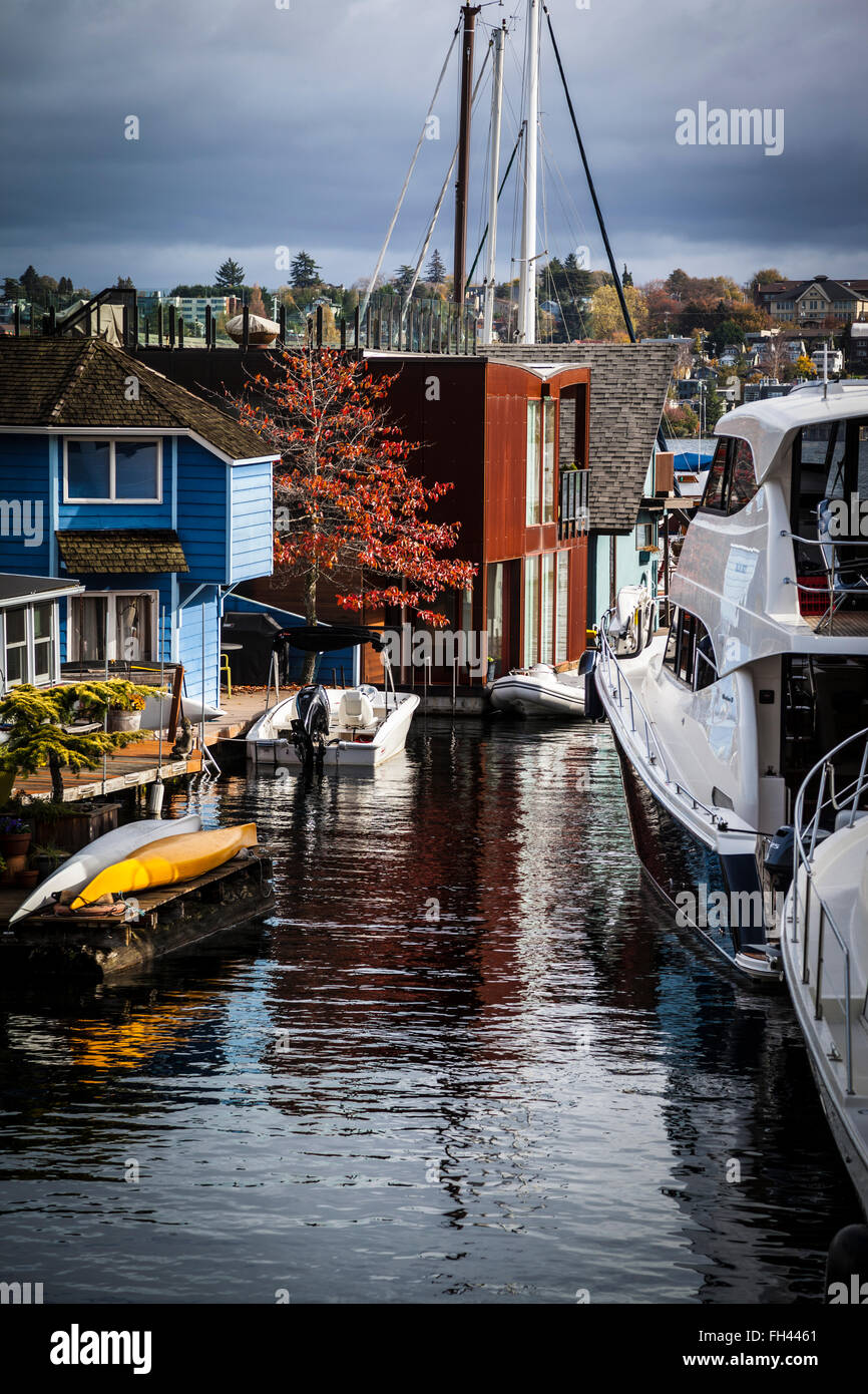 Houseboats and floating homes on Lake Union, Seattle, Washington Stock ...