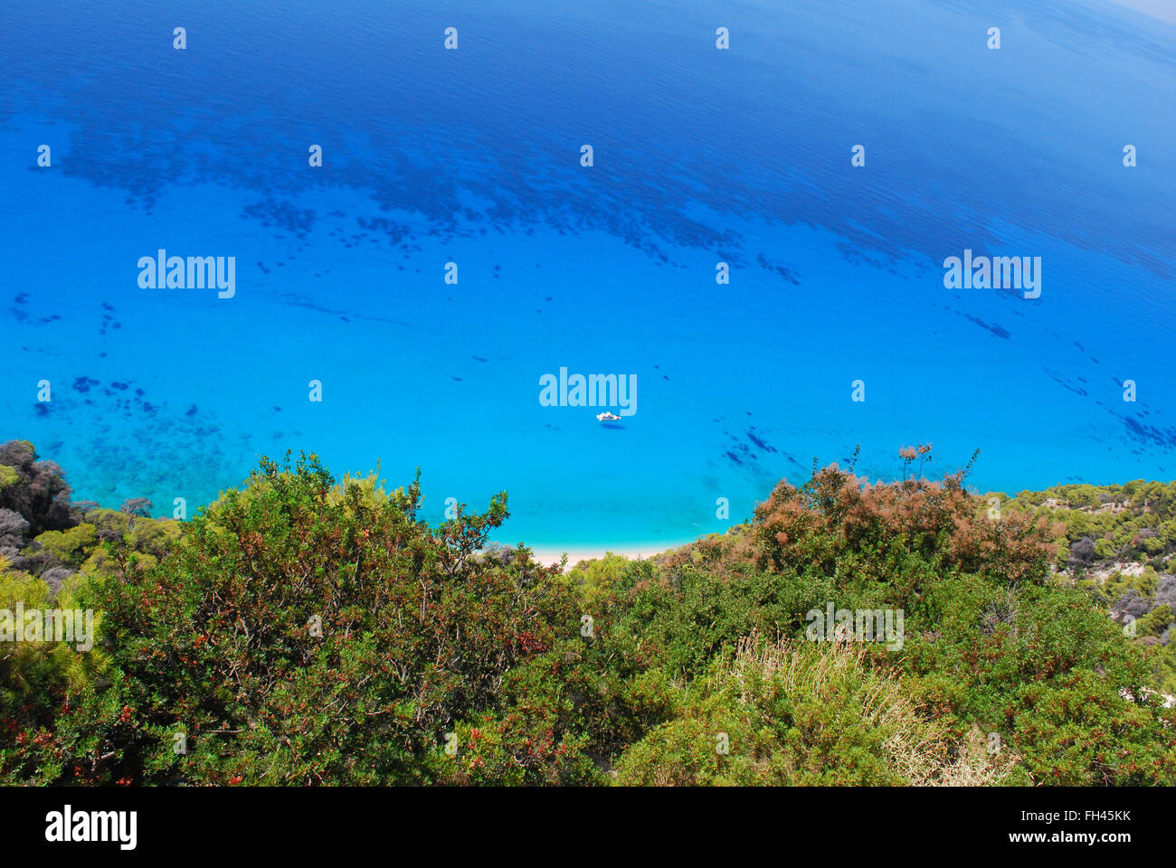View from a cliff of the ocean, Lefkada Island, Greece Stock Photo - Alamy