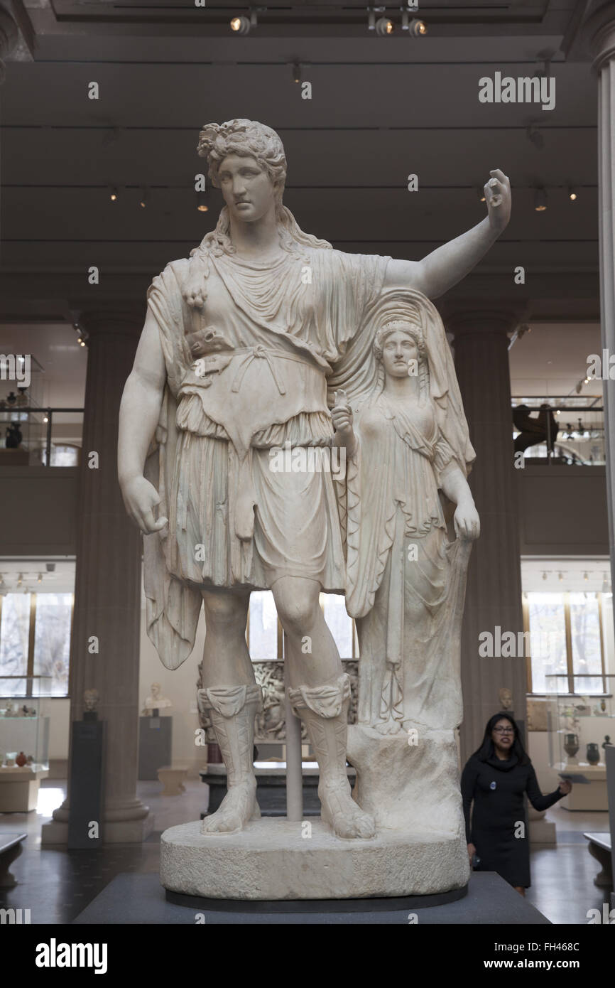 Dionysus statue sculpture hi-res stock photography and images - Alamy