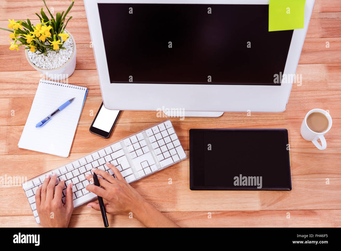 Part of hand using stylus Stock Photo - Alamy