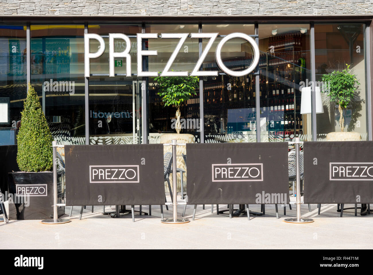 Cafe restaurant uk hi-res stock photography and images - Alamy