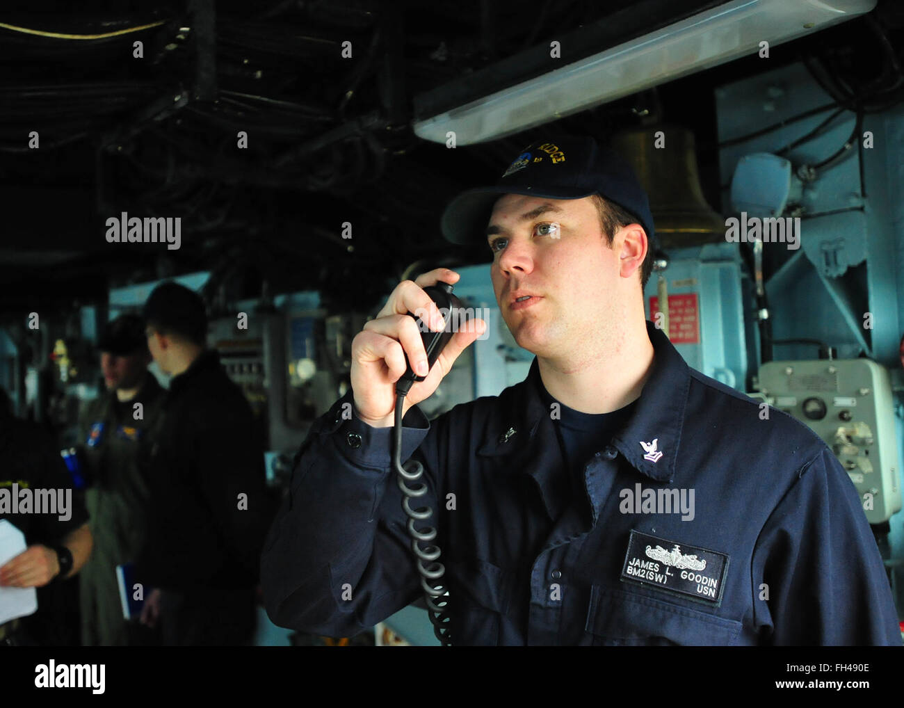 YOKOSUKA HARBOR, Japan (Feb. 22, 2016) - Boatswain's Mate 2nd Class ...